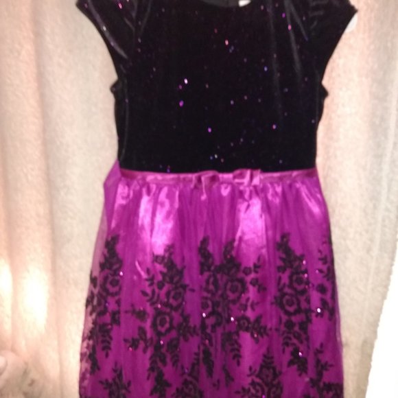 Dresses | Perfect Holiday Dress For Girls Size 12 | Poshmark
